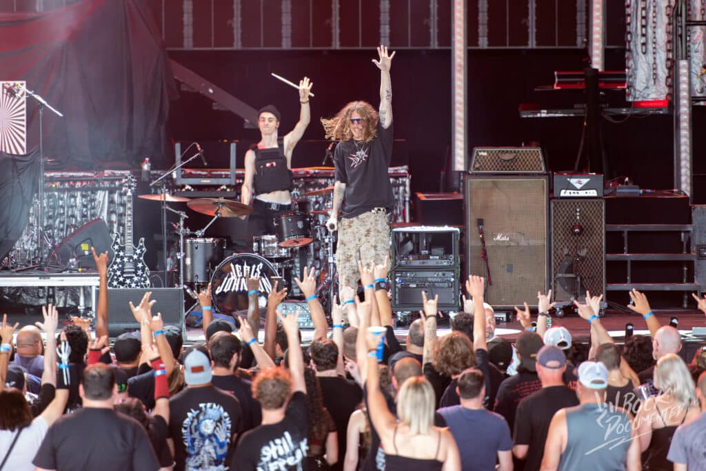 Jeris Johnson Introduces Camden To His Summertime Side Quest (PHOTOS ...