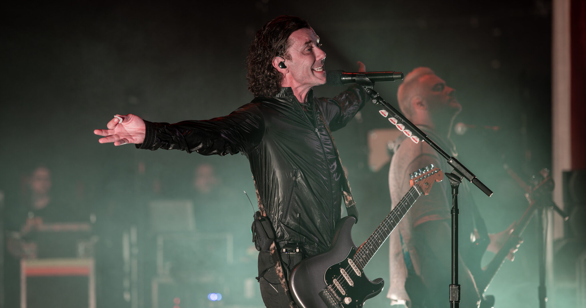 Bush's Nowhere To Go But Everywhere Tour Stop At The Hershey Theatre ...