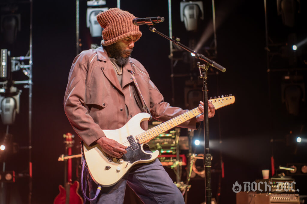 Gary Clark Jr. Brings His JPEG RAW Tour To The "Bright Lights" of ...