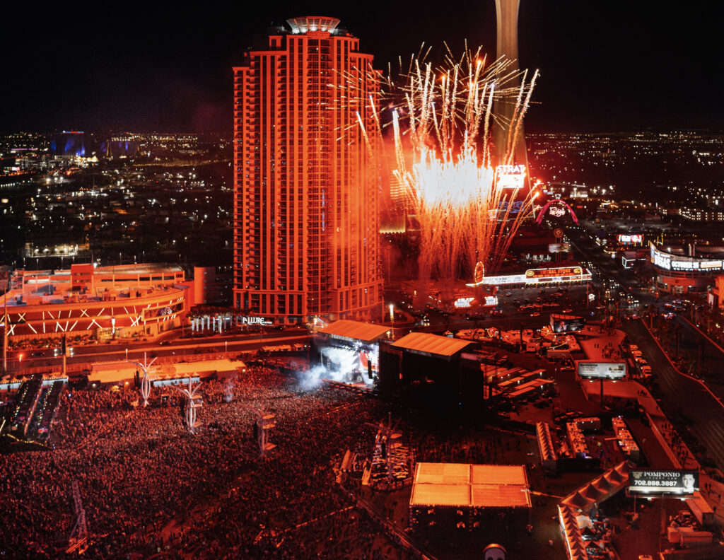 When We Were Young Turns Back the Clock in Las Vegas - Rock Documented