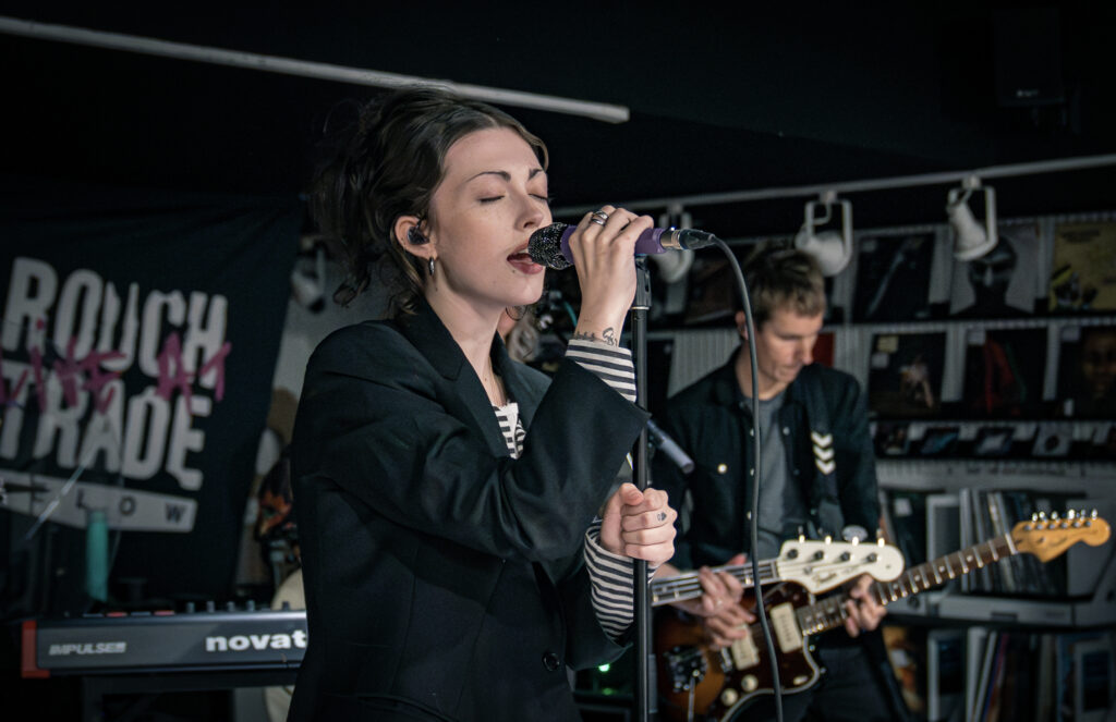 Violet Grohl Brings Intimacy, Confidence, and Star Power to Rough Trade ...